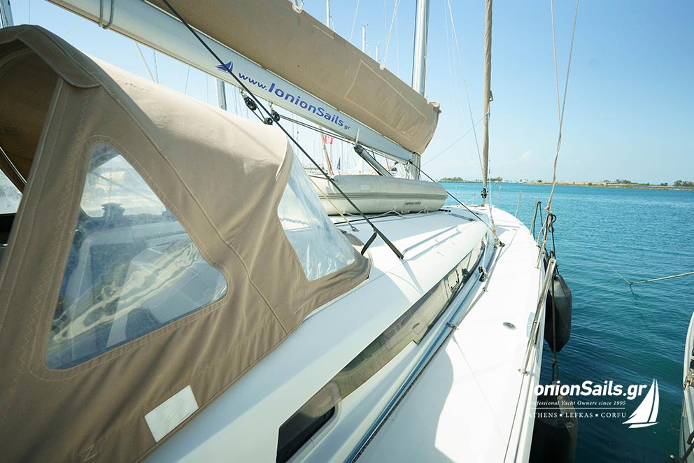 Jeanneau Sun Odyssey 490 - Kalm - Saronic Sails